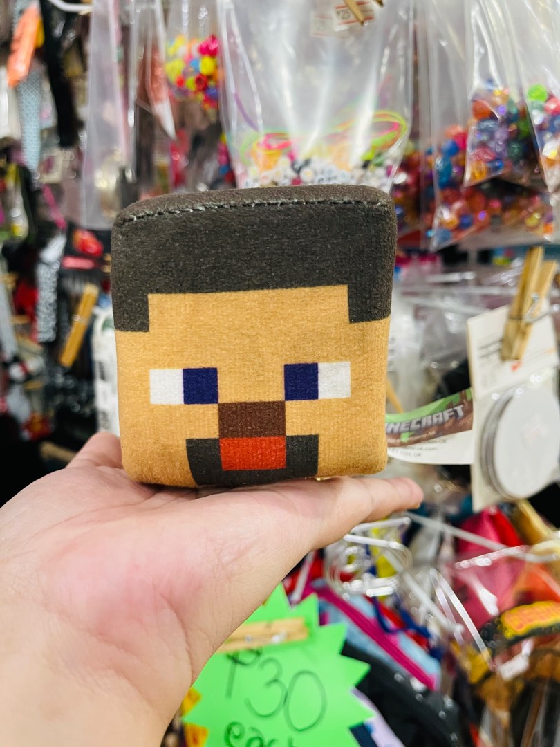 Minecraft Steve Head Keychain, Hobbies & Toys, Toys & Games on Carousell