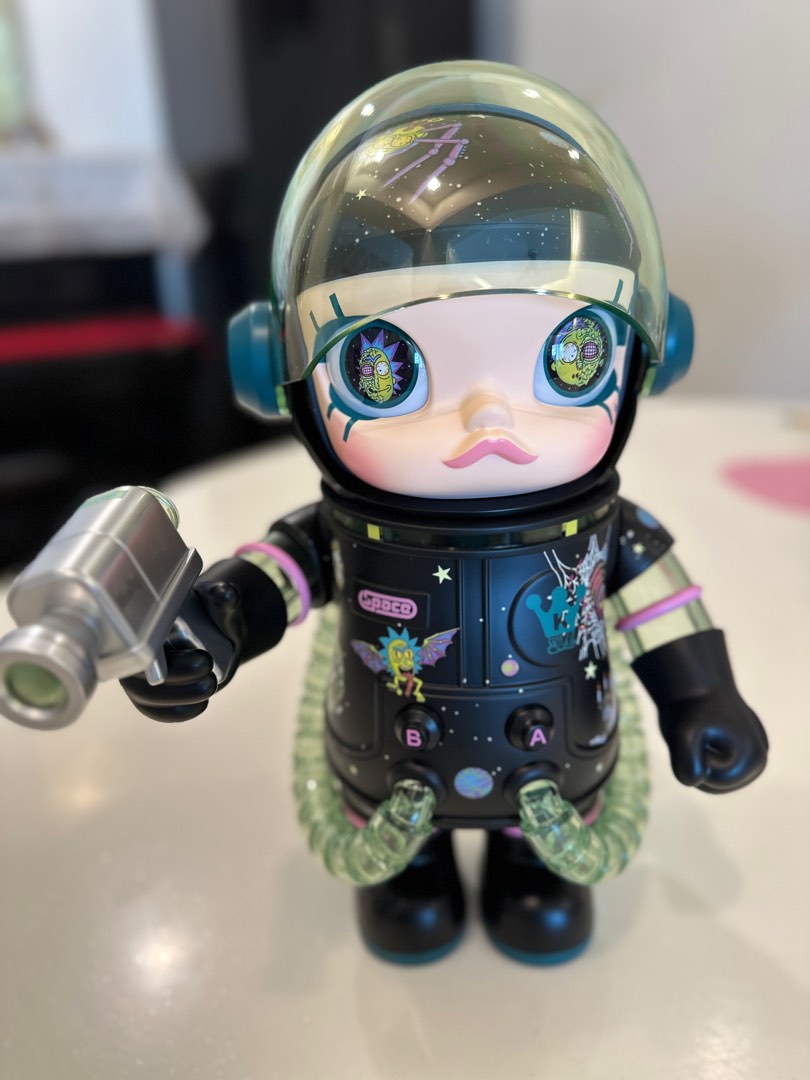 Molly Rick n Morty 400% limited edition, Hobbies & Toys, Collectibles ...