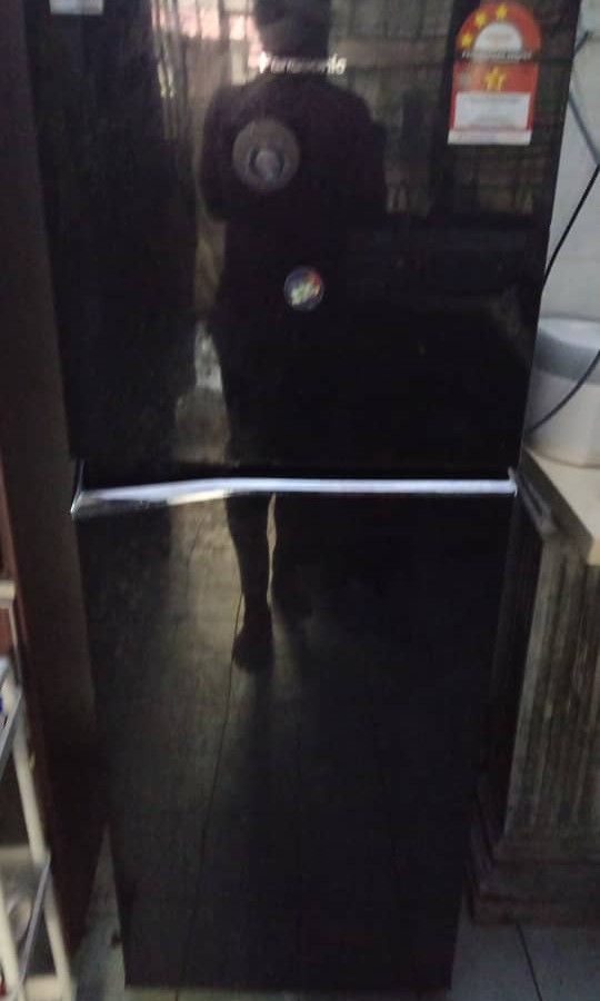 Panasonic 210 L 2-door Top Freezer Refrigerator NR-BB211PKMY, TV & Home ...