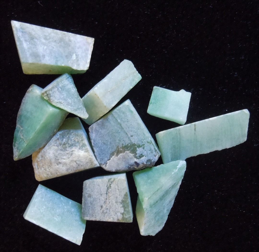 Set Of 11 Genuine Jadeite Jade Cut Pieces - 7.52 Grams, Hobbies & Toys ...