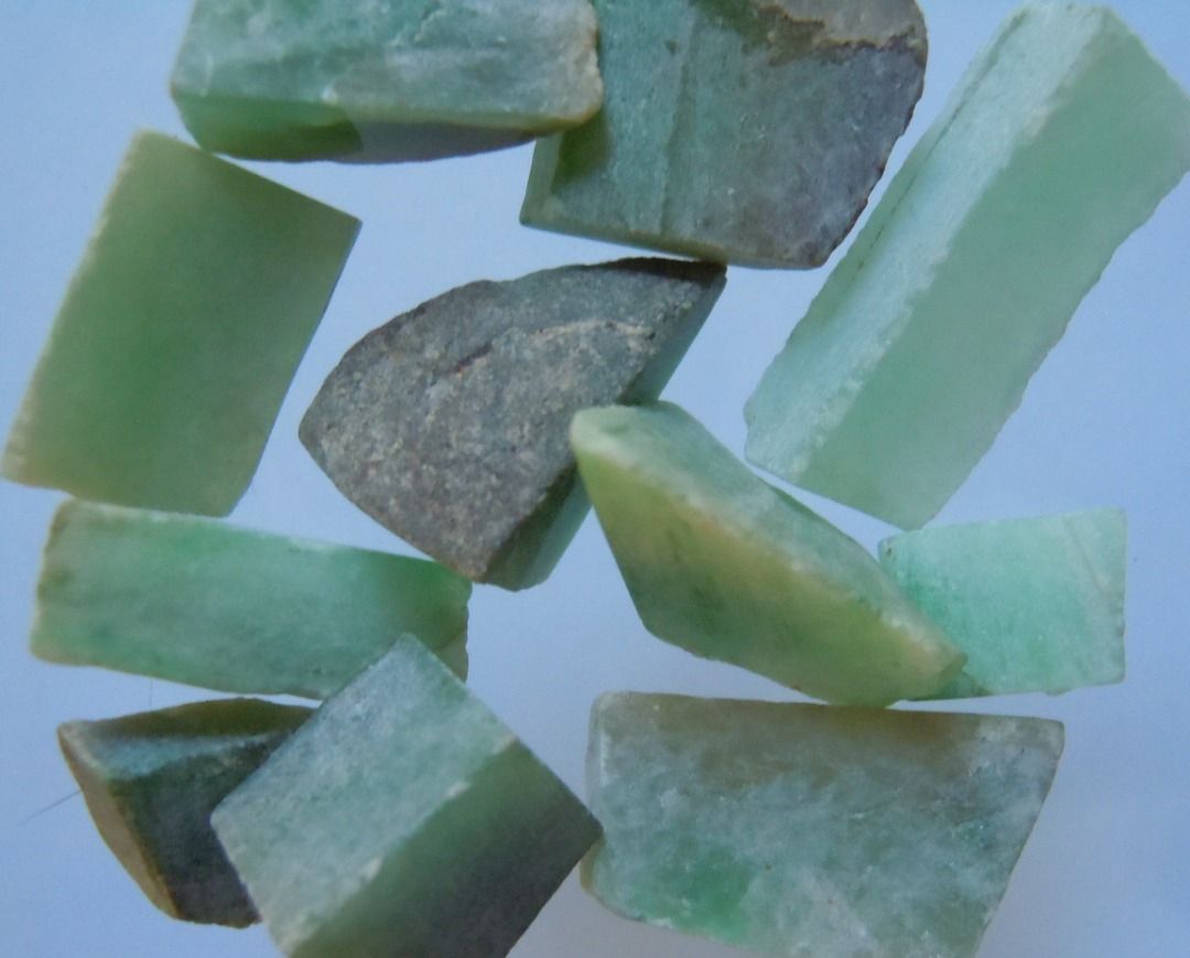 Set Of 11 Genuine Jadeite Jade Cut Pieces - 7.52 Grams, Hobbies & Toys ...