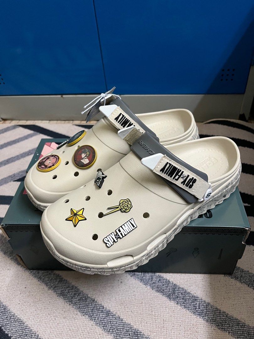 Skechers Men Spy x Family Foamies Surge Shoes - 802020-NAT Kasut ...