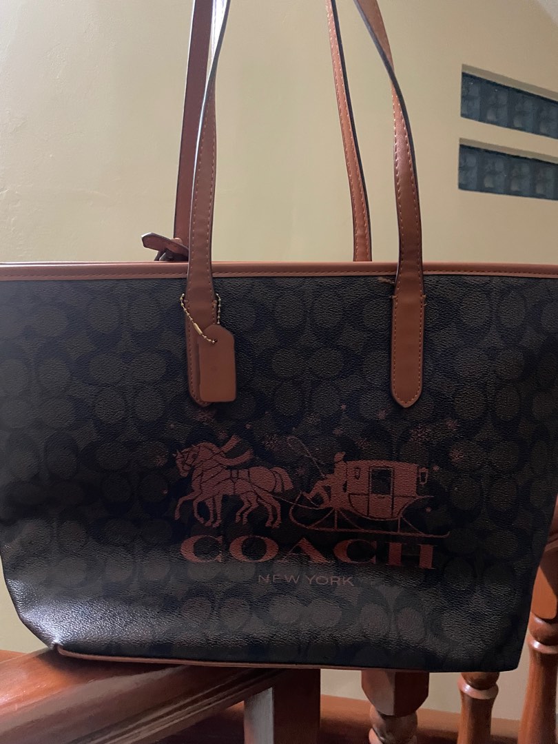 Tote coach bag, Women's Fashion, Bags & Wallets, Tote Bags on Carousell