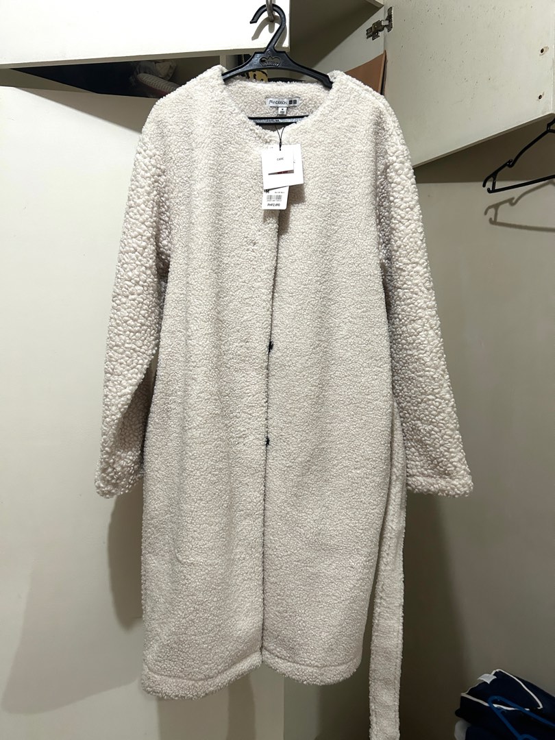 Uniqlo x JW Anderson shearling coat, Women's Fashion, Coats, Jackets ...
