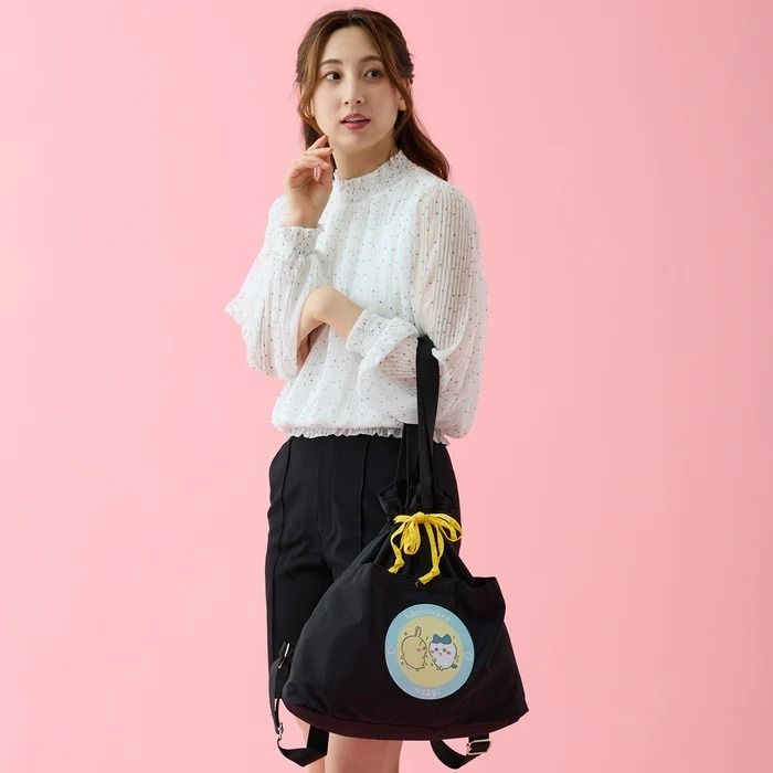 ‼️現貨‼️ [Chiikawa] 2WAY 背包 TOTE BAG 兩用 爆谷袋 袋 吉伊卡哇 小可愛 八字貓 兔兔 ちいかわ MOMONGA 飛鼠 栗子饅頭 風獅爺, 女裝, 手袋及銀包 ...