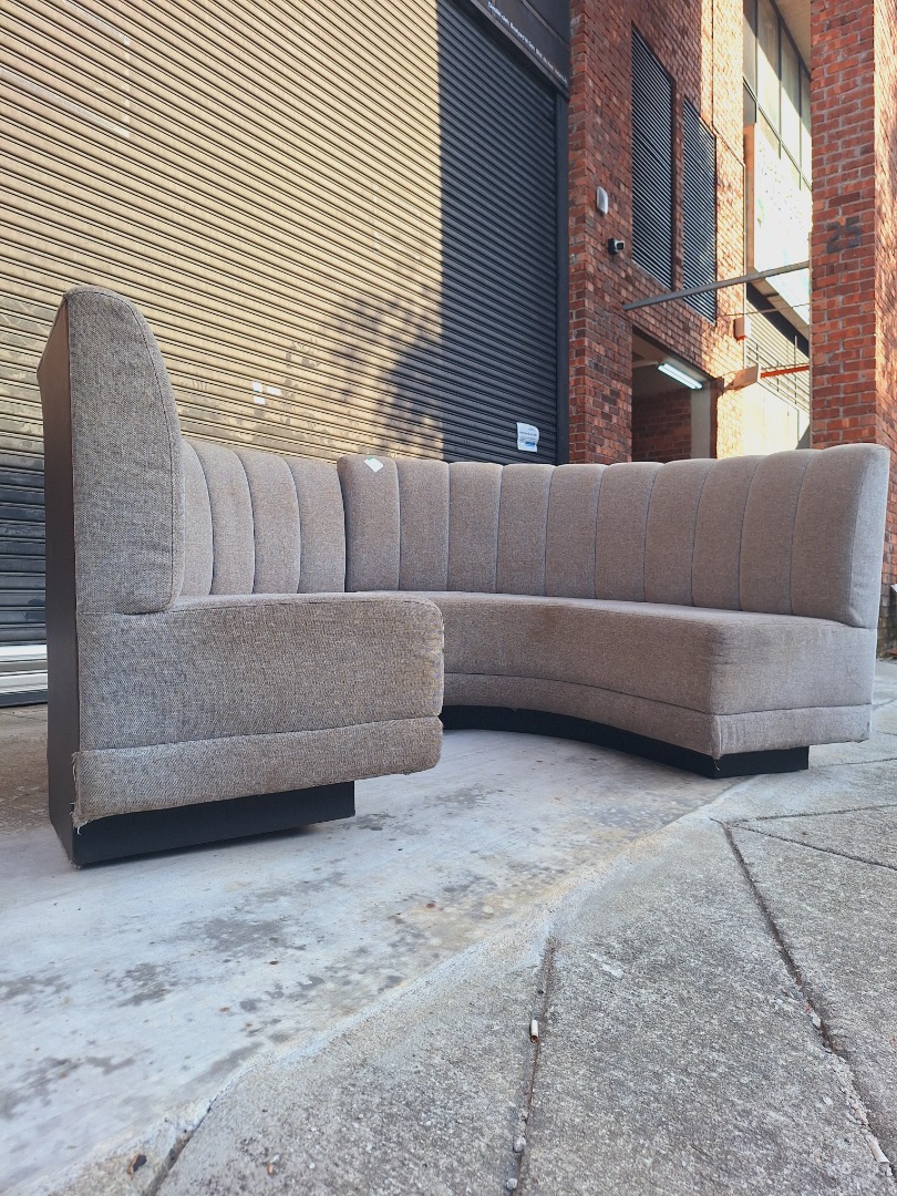 Contemporary Grey Fluted Banquette Crescent Seating Sofa Bench | Bangku Sofa Bentuk Sabit ...