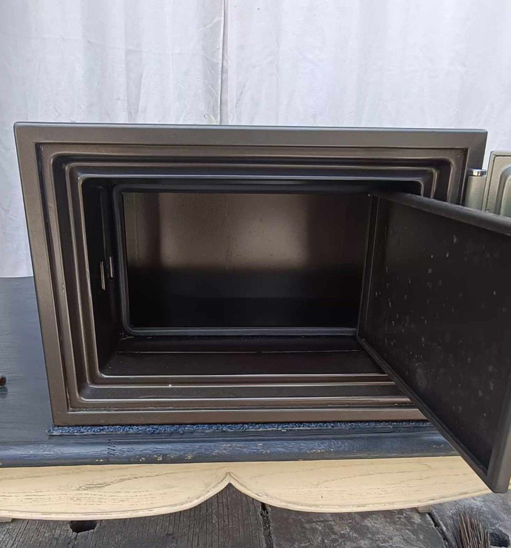 CROWN Safety Vault with Key and Dial Number Combinations, Fire Rated ...