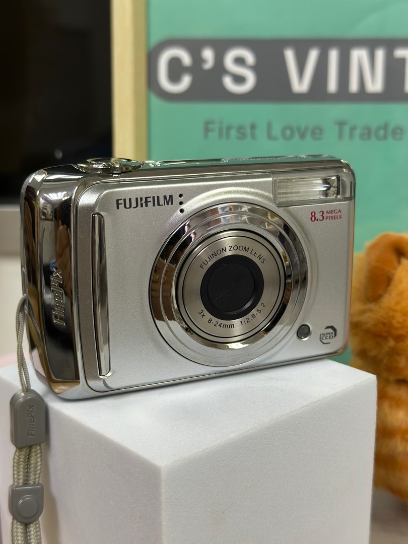 Fujifilm Super CCD A800, Photography, Cameras on Carousell