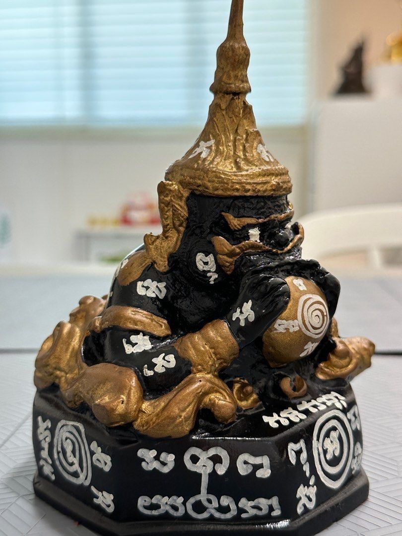 Lek Nam Phi Phra Rahu Bucha, Hobbies & Toys, Memorabilia & Collectibles ...