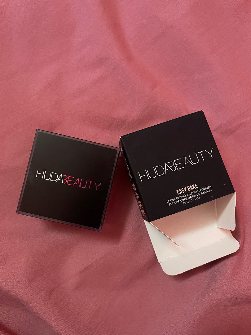 Huda beauty loose powder, Beauty & Personal Care, Face, Makeup on Carousell