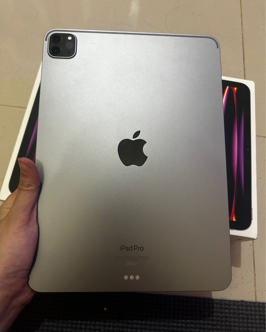 Ipad pro m2 11inch 128gb ibox wifi only + apple pencil pro + apple magic keyboard, Telepon ...