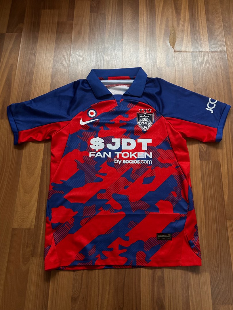 JDT jersey, Men's Fashion, Activewear on Carousell