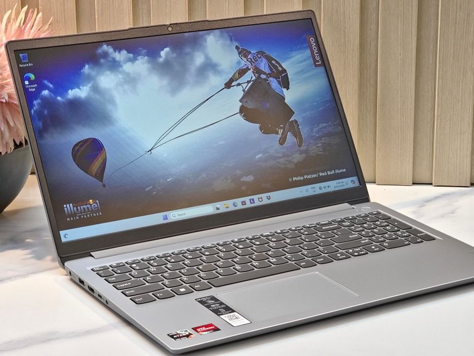 Lenovo Ideapad 82VG laptop AMD Ryzen 5 7520U 8GB RAM 512GB SSD 15.6 ...