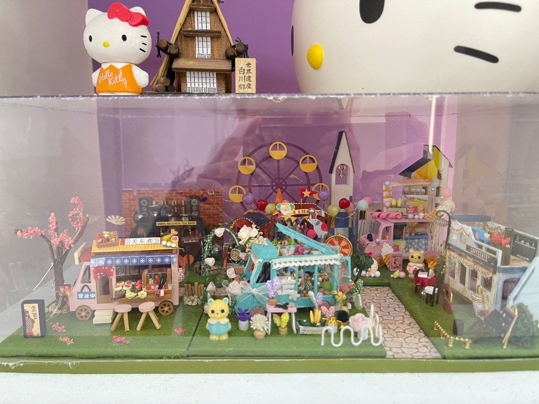 Miniature funfair deco set, Hobbies & Toys, Collectibles & Memorabilia ...