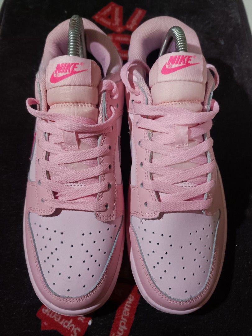 nike sb gs triple pink, Men's Fashion, Footwear, Sneakers on Carousell