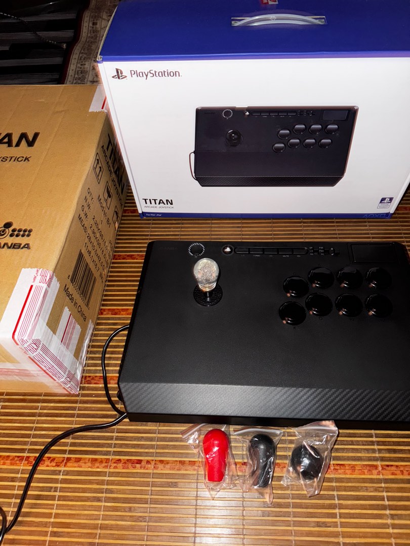 Qanba Titan PS5/PC Arcade Stick Controller, Video Gaming, Gaming ...