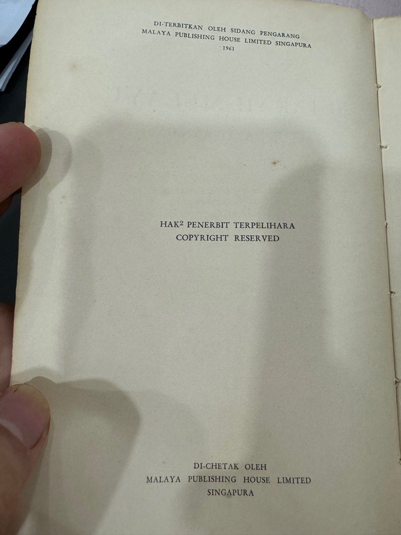RARE BOOK: Sejarah Melayu (The Malay Annals) 1961, 324pages RM150, post ...