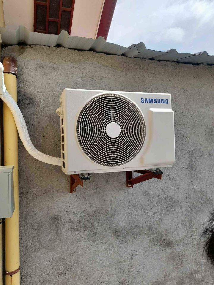 SAMSUNG DIGITAL STANDARD SPLIT TYPE AIRCON INVERTER FREE INSTALLATION ...