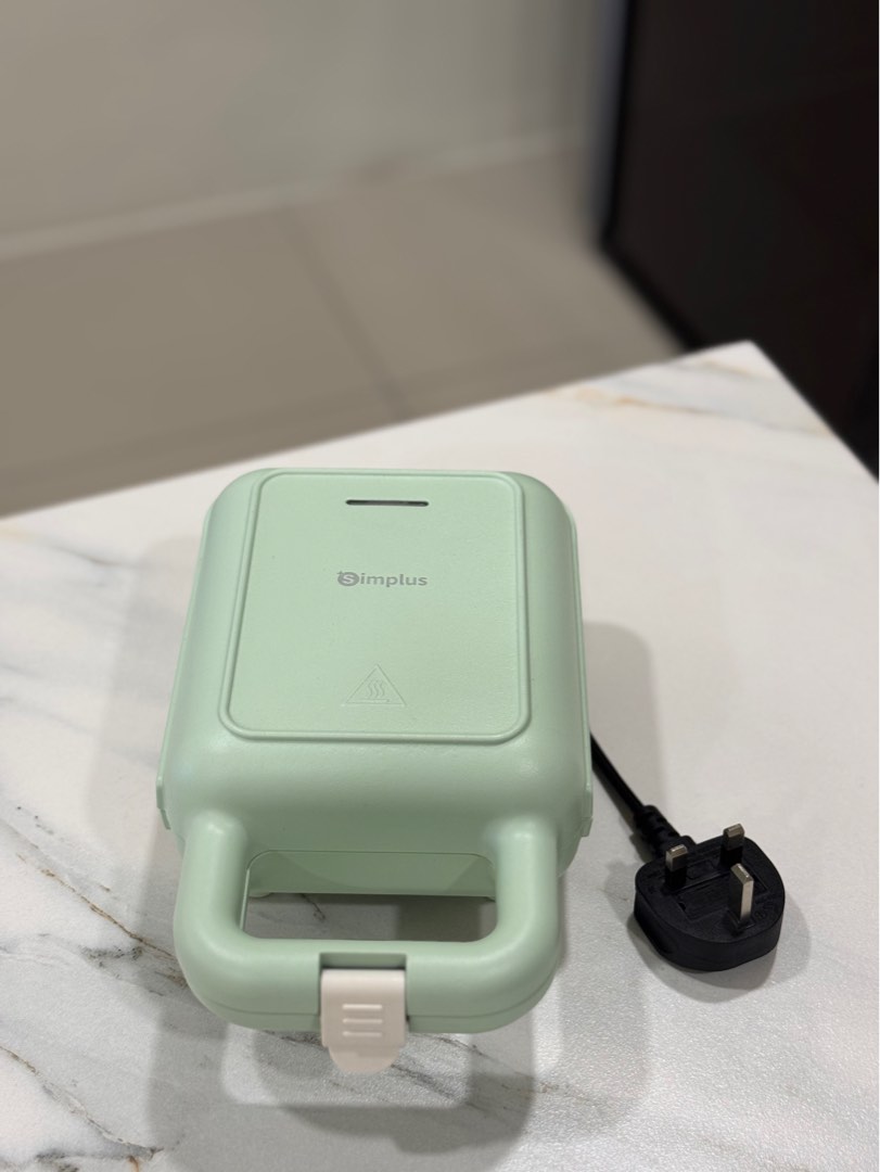 Simplus Sandwich Maker Breakfast Toast Maker 650W, TV & Home Appliances ...
