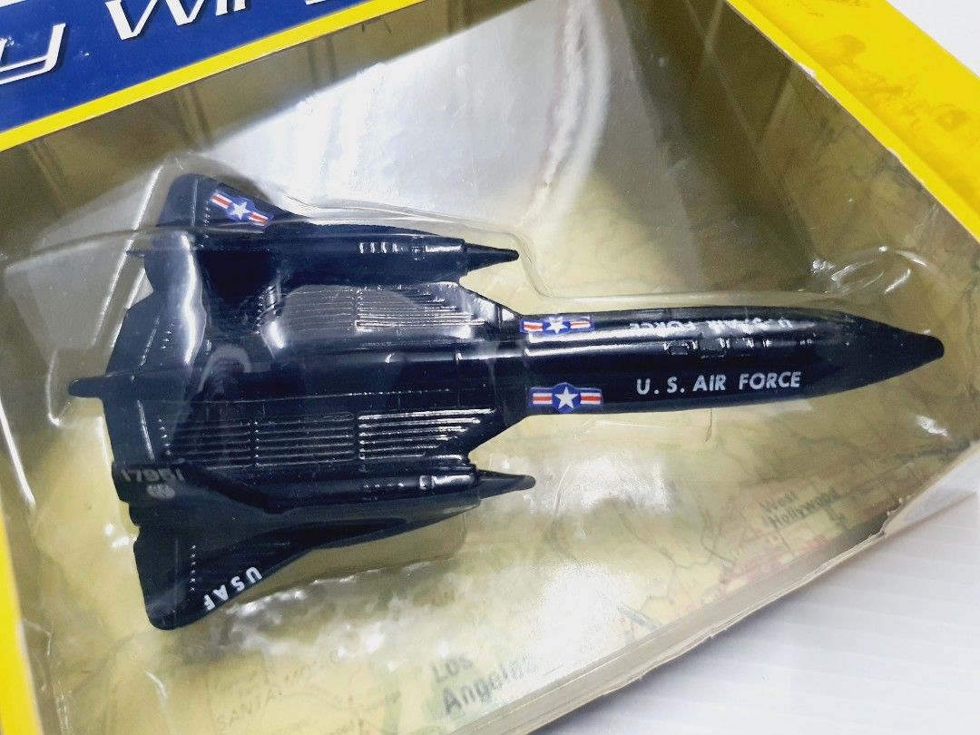 SR-71 BLACKBIRD MILITARY AIRCRAFT DIECAST USAF SKY WINGS MOTORMAX ...