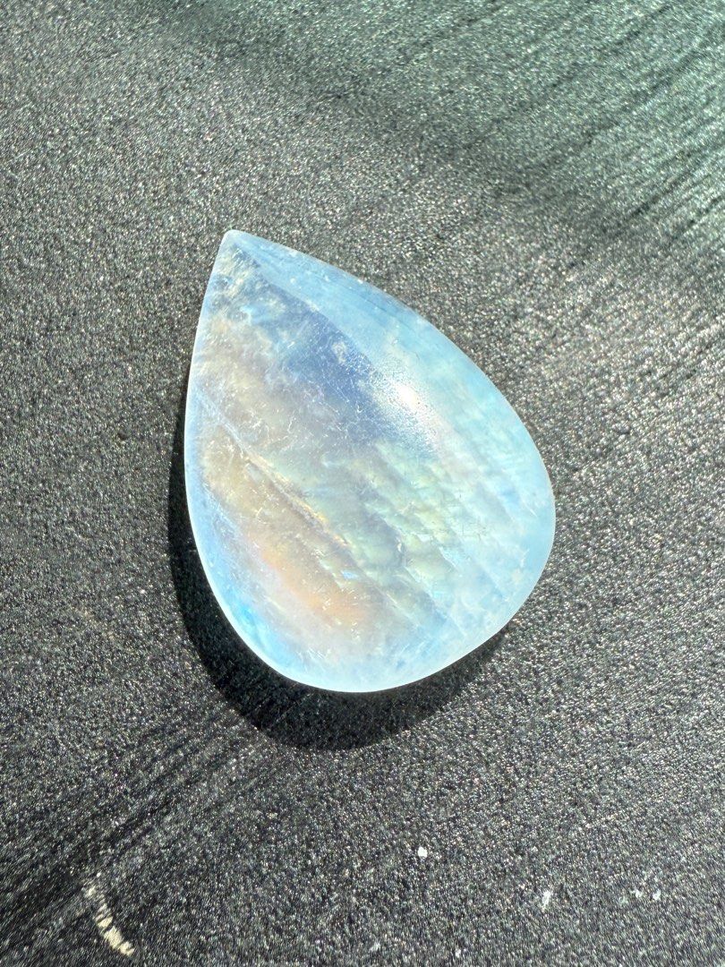 Tear Drop Rainbow Moon Stone, Women's Fashion, Jewelry & Organisers ...