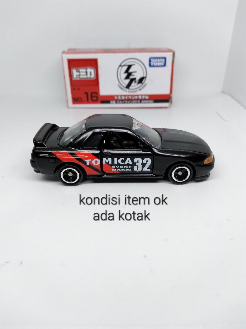 TOMICA - NISSAN SKYLINE GTR R32 HITAM (ada kotak) RM 28, Hobbies & Toys ...