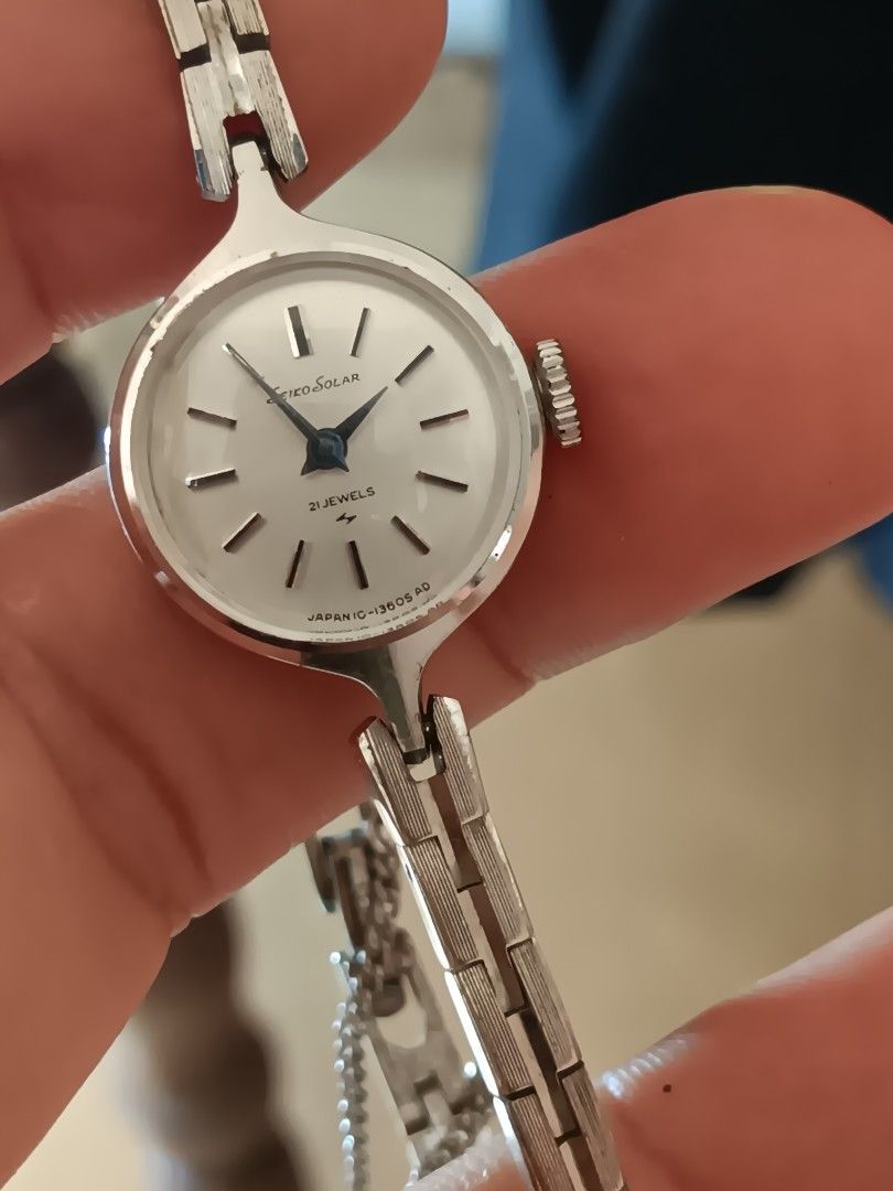 Vintage Seiko solar lady watch, Hobbies & Toys, Collectibles ...