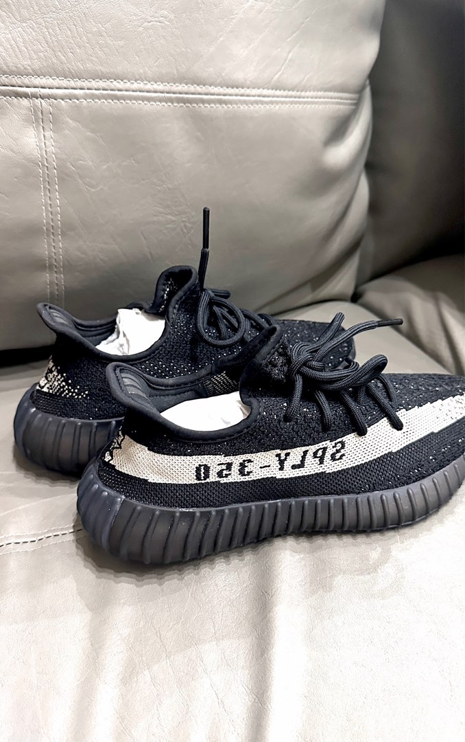 ADIDAS YEEZY BOOTS 350 V2 oreo, Women's Fashion, Footwear, Sneakers on ...