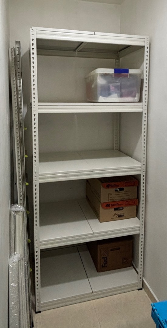 Last Piece, Boltless rack, good condition 1.8m x 90cm x 60cm. Dismantle ...