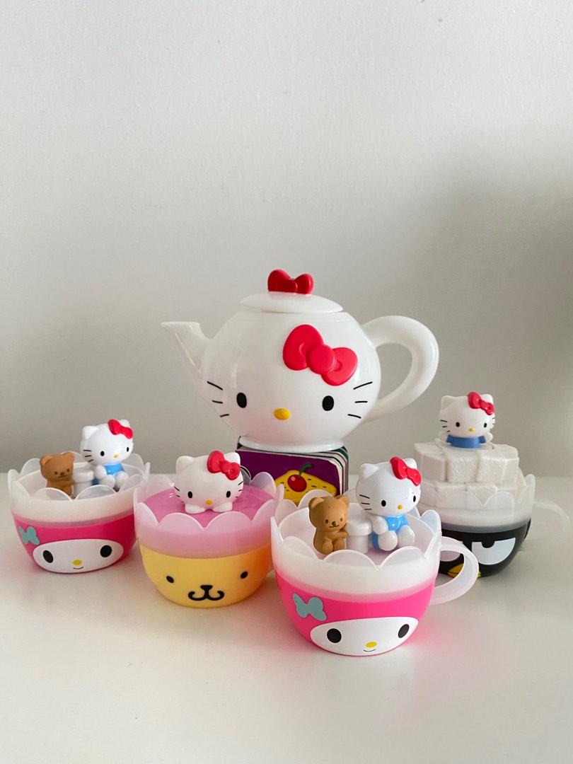 hello kitty tea time /hi-tea set toys, Hobbies & Toys, Collectibles & Memorabilia, Fan ...