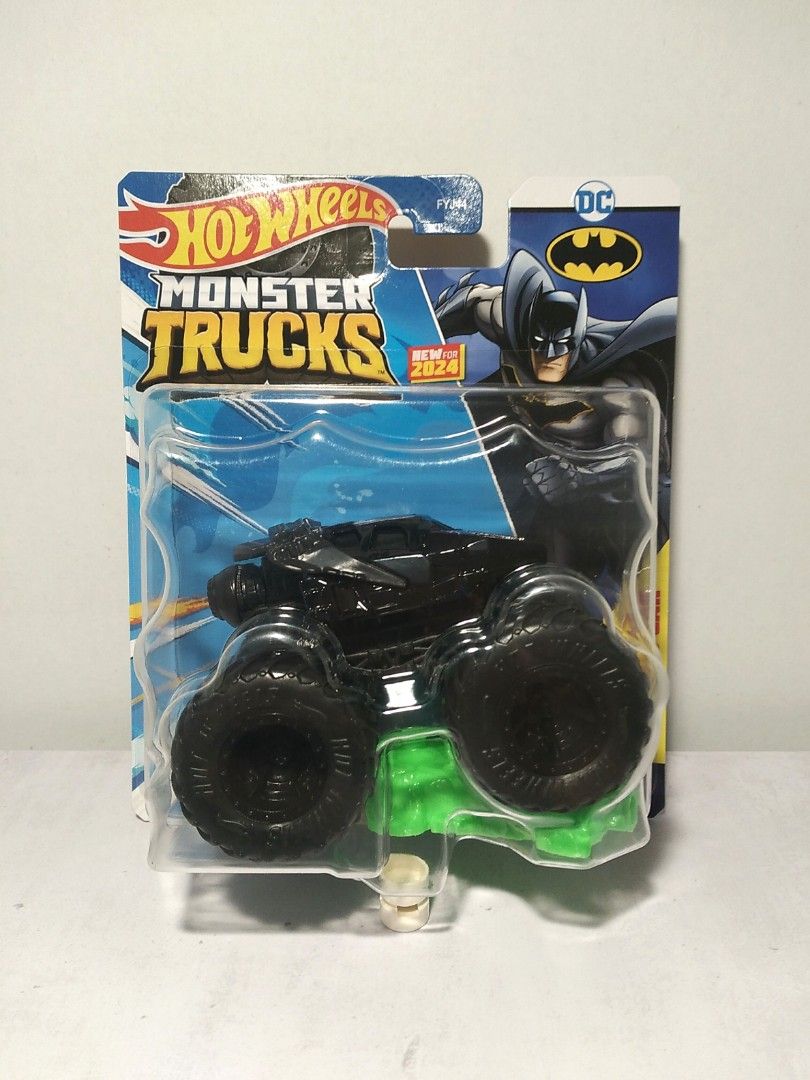 Hot Wheels Monster Trucks , Batman , Tumbler Monster Truck, Hobbies ...