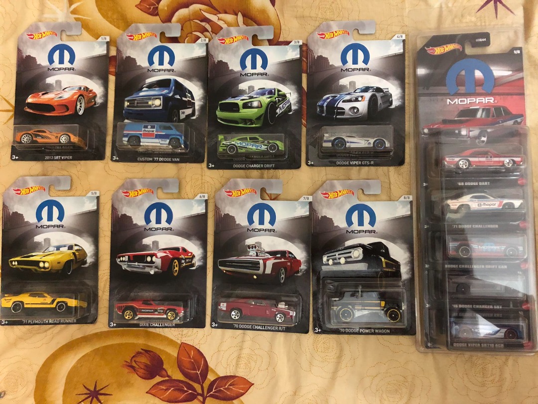 Hot Wheels MOPAR V1 and V2 Set, Hobbies & Toys, Toys & Games on Carousell