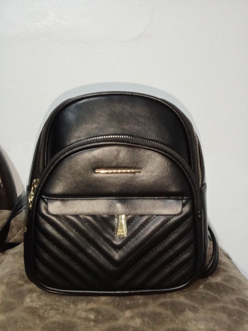 JOVANNI Backpack, Women's Fashion, Bags & Wallets, Backpacks on Carousell