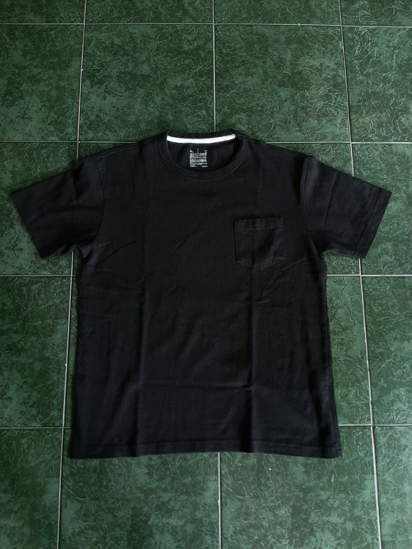 Kaos Muji Japan Blank Tee Boxy Pocket Black not Uniqlo Global Work GU Zara, Fesyen Pria, Pakaian ...