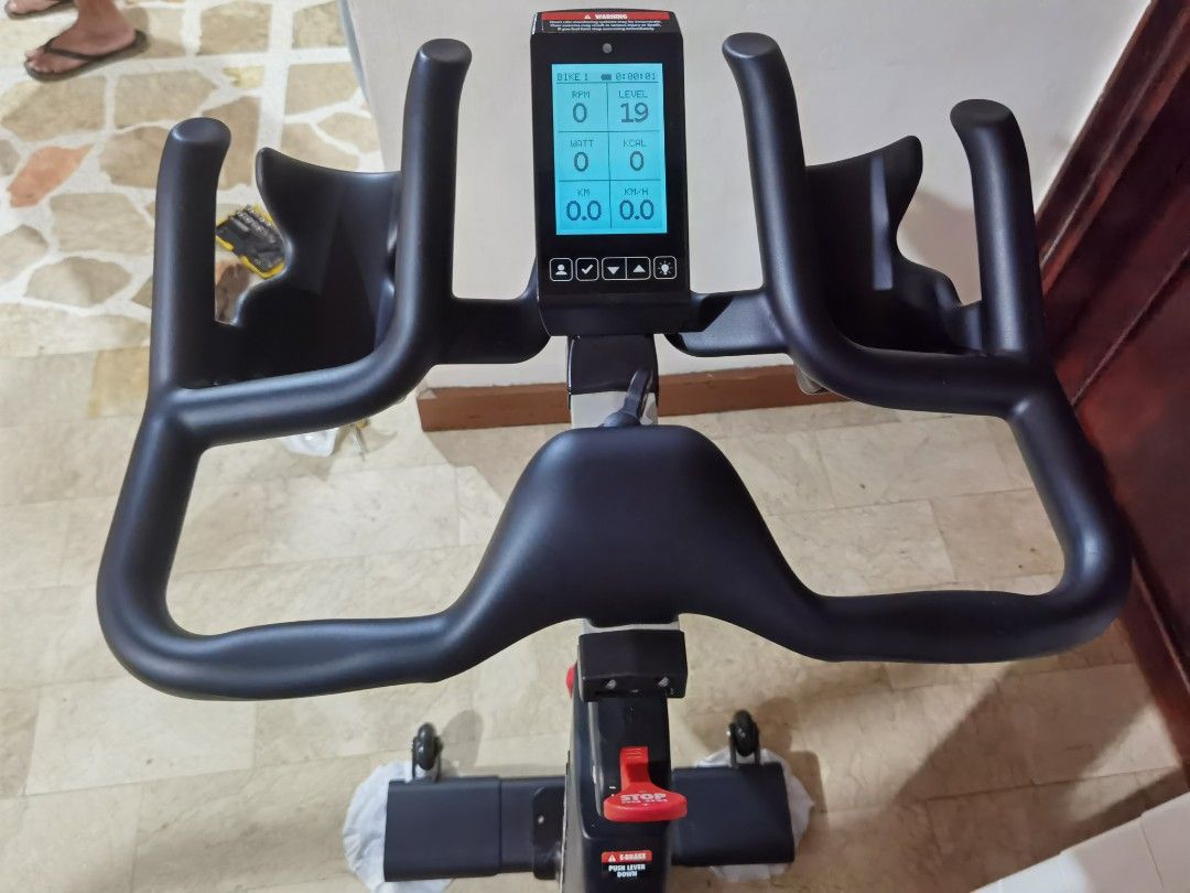 Life Fitness IC5 Stationary Bike Magnetic Resistance with Monitor Spin ...