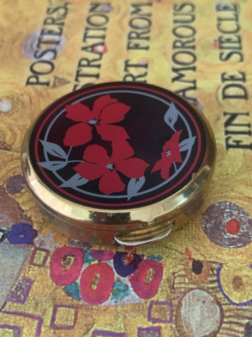 Vintage Stratton Pill Box in Black Enamel with Red Flowers ~ Vintage ...