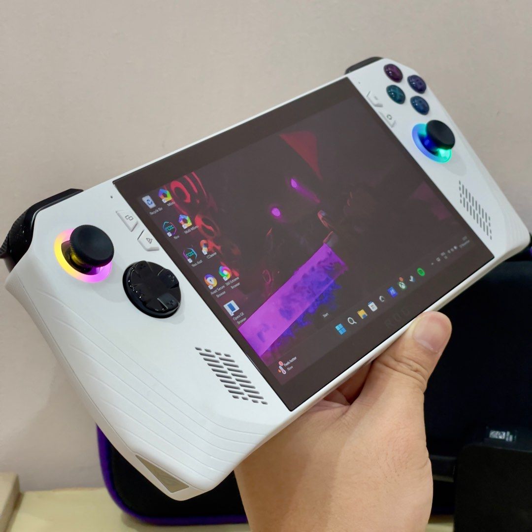 Asus Rog Ally Z1 Extreme 1TB (Upgraded WD+Heatsink) *Warranty Jan 2026+ Freegifts, Video Gaming ...