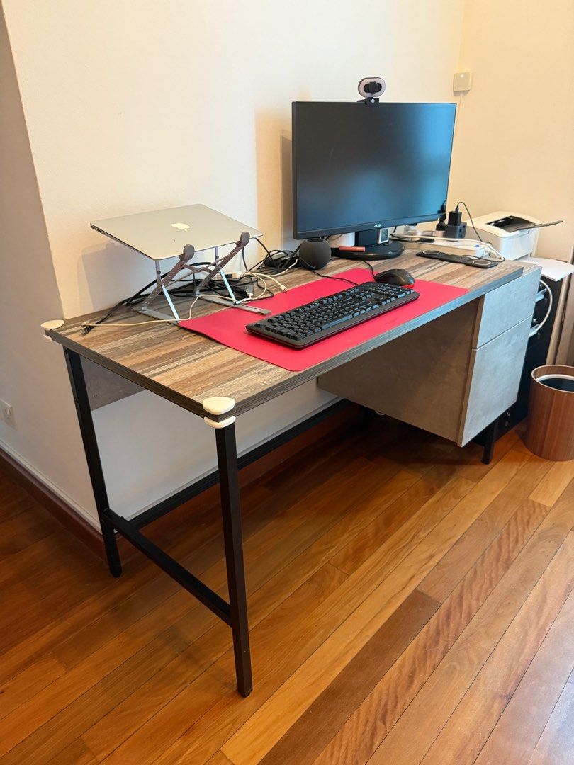 Edison Table Computer Desk, Furniture & Home Living, Furniture, Tables ...