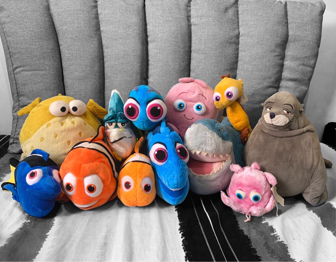 Finding Nemo/Dory stuffed toys, Hobbies & Toys, Toys & Games on Carousell