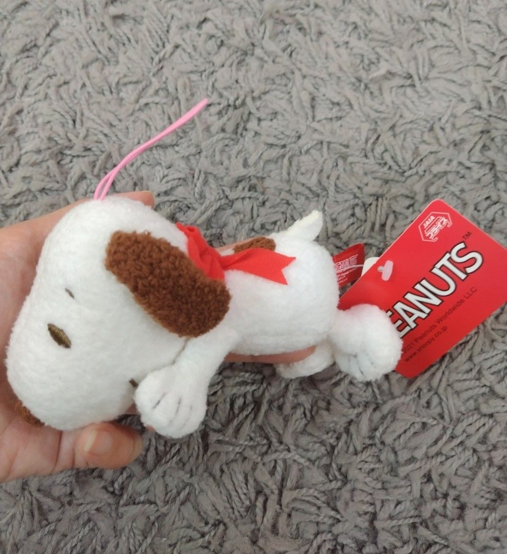 Keychains Stitch Snoopy Minion Pompompurin Curious George Frozen Olaf ...
