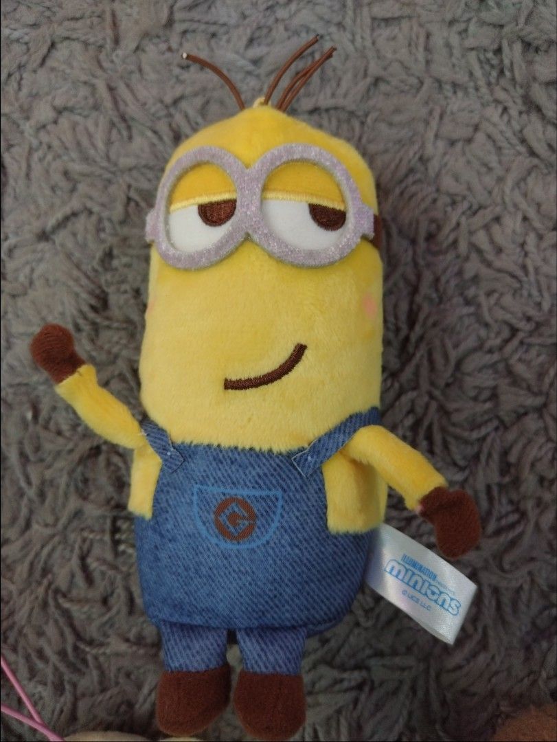 Keychains Stitch Snoopy Minion Pompompurin Curious George Frozen Olaf ...
