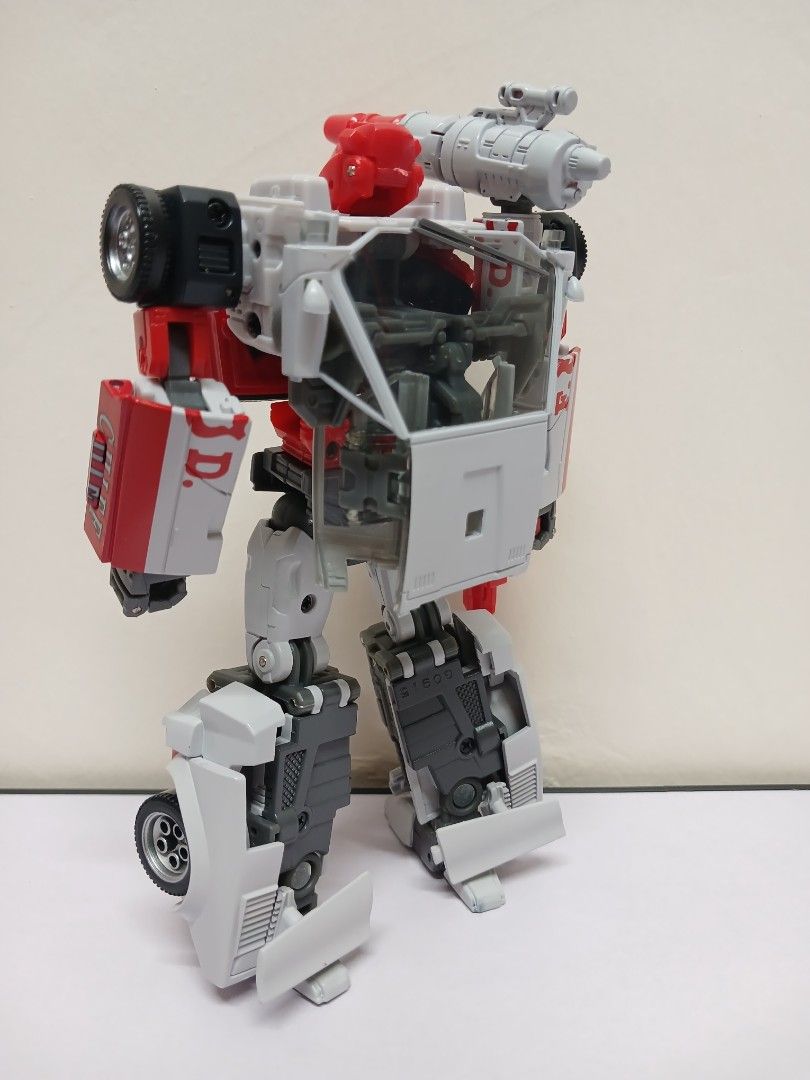 (KO) TRANSFORMERS MASTERPIECE RED ALERT MP-44+ BIB, Hobbies & Toys ...