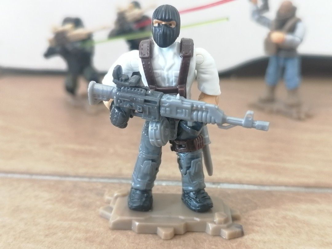 Mega Construx Call of Duty Black Series Tactical Infiltration Team ...