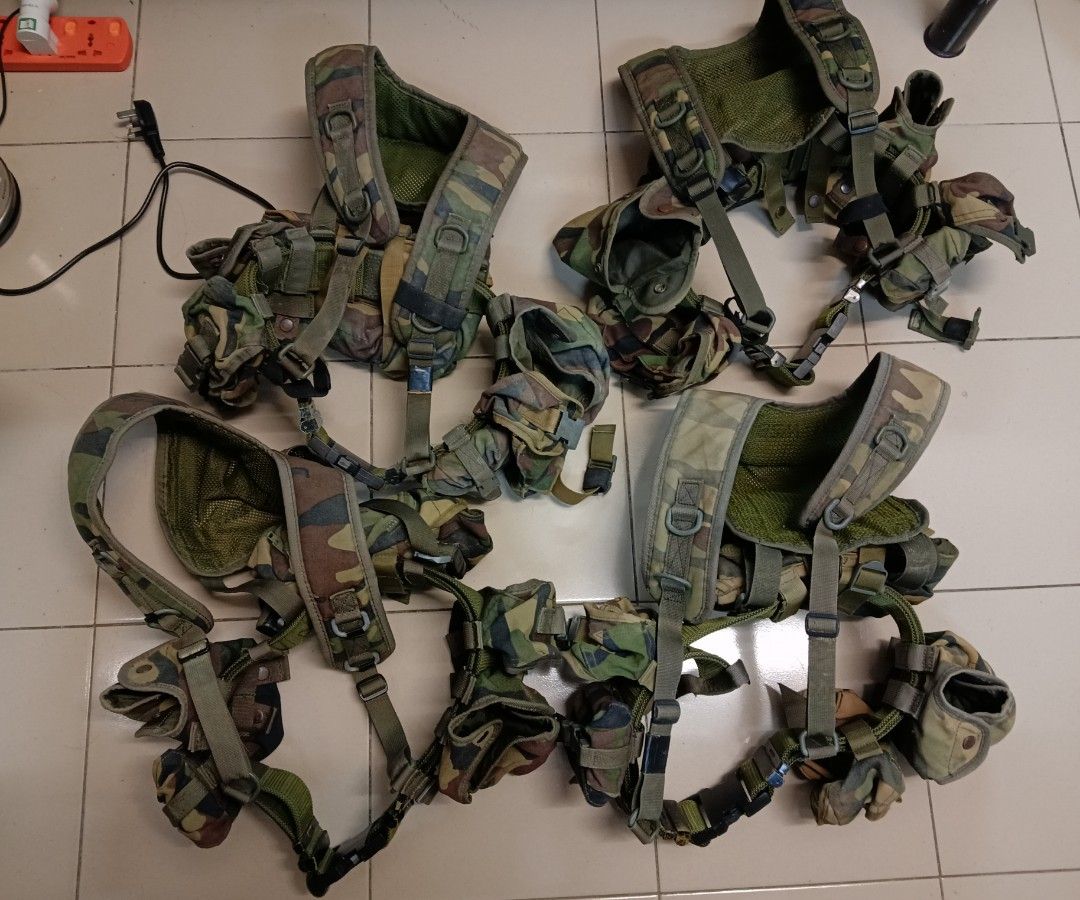 Military webbing belt loreng rimau lama, Sports Equipment, Hiking ...