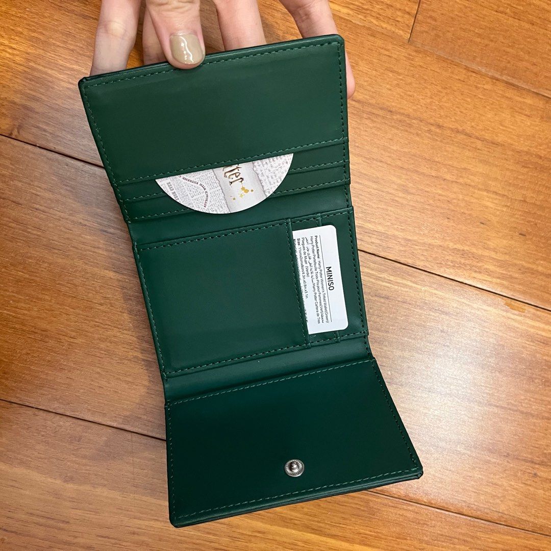 Miniso x Harry Potter Trifold Wallet (Slytherin) - Keychain not ...