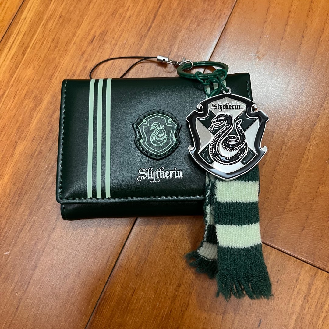 Miniso x Harry Potter Trifold Wallet (Slytherin) - Keychain not ...
