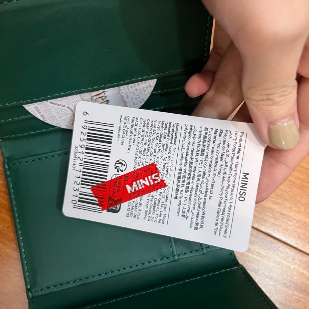 Miniso x Harry Potter Trifold Wallet (Slytherin) - Keychain not ...
