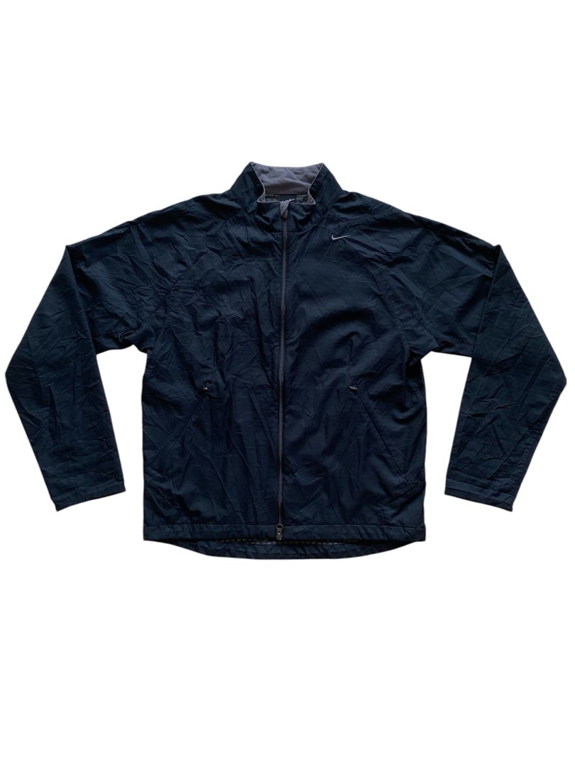 nike sphere react jacket, Fesyen Pria, Pakaian , Atasan di Carousell