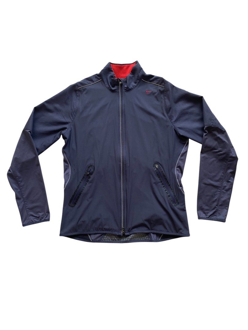 Nike sphere react technical jacket, Fesyen Pria, Pakaian , Atasan di ...