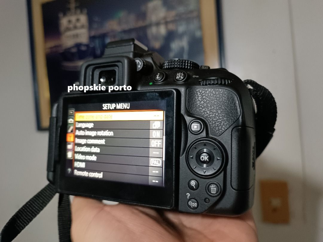 Nikon DSLR D5300 with kit lens 24mp articulating screen built in wifi ...